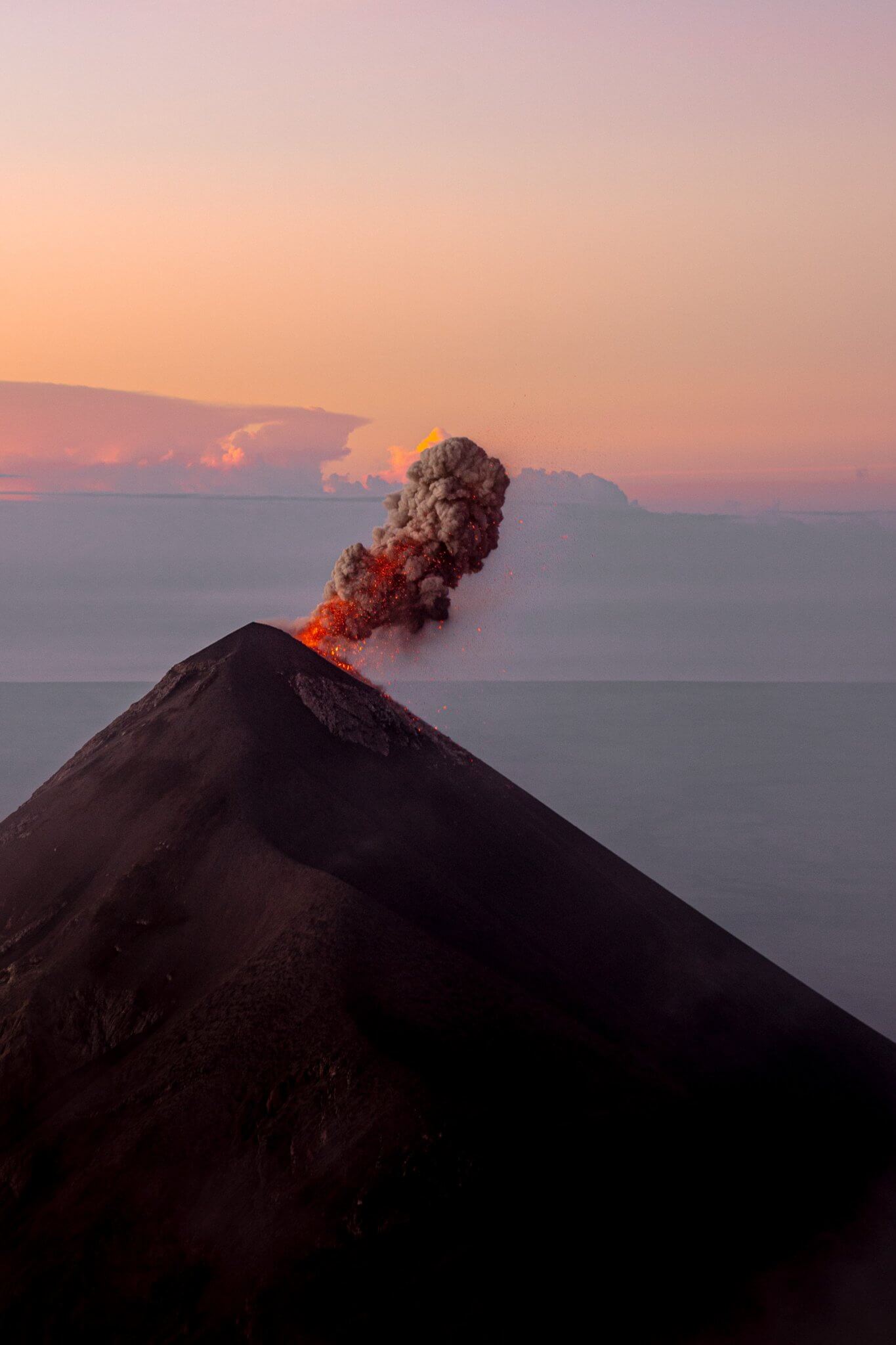 A guide to the Acatenango volcano hike, Guatemala - We Are Global ...