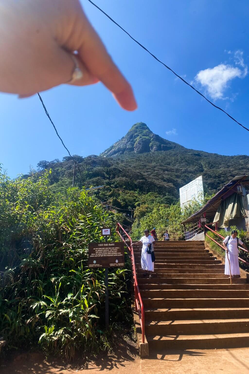 A complete guide for hiking Adam's Peak - A 2023 Travel Guide